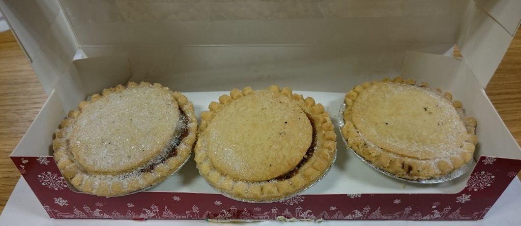 Review: Bramley Village Bakery Shortcrust Mince Pie - Mince Pie Club.